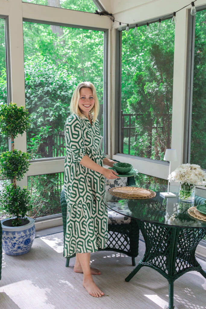 How To Freshen Up Your Screened In Porch with Sisal Rugs Direct | Cedar ...